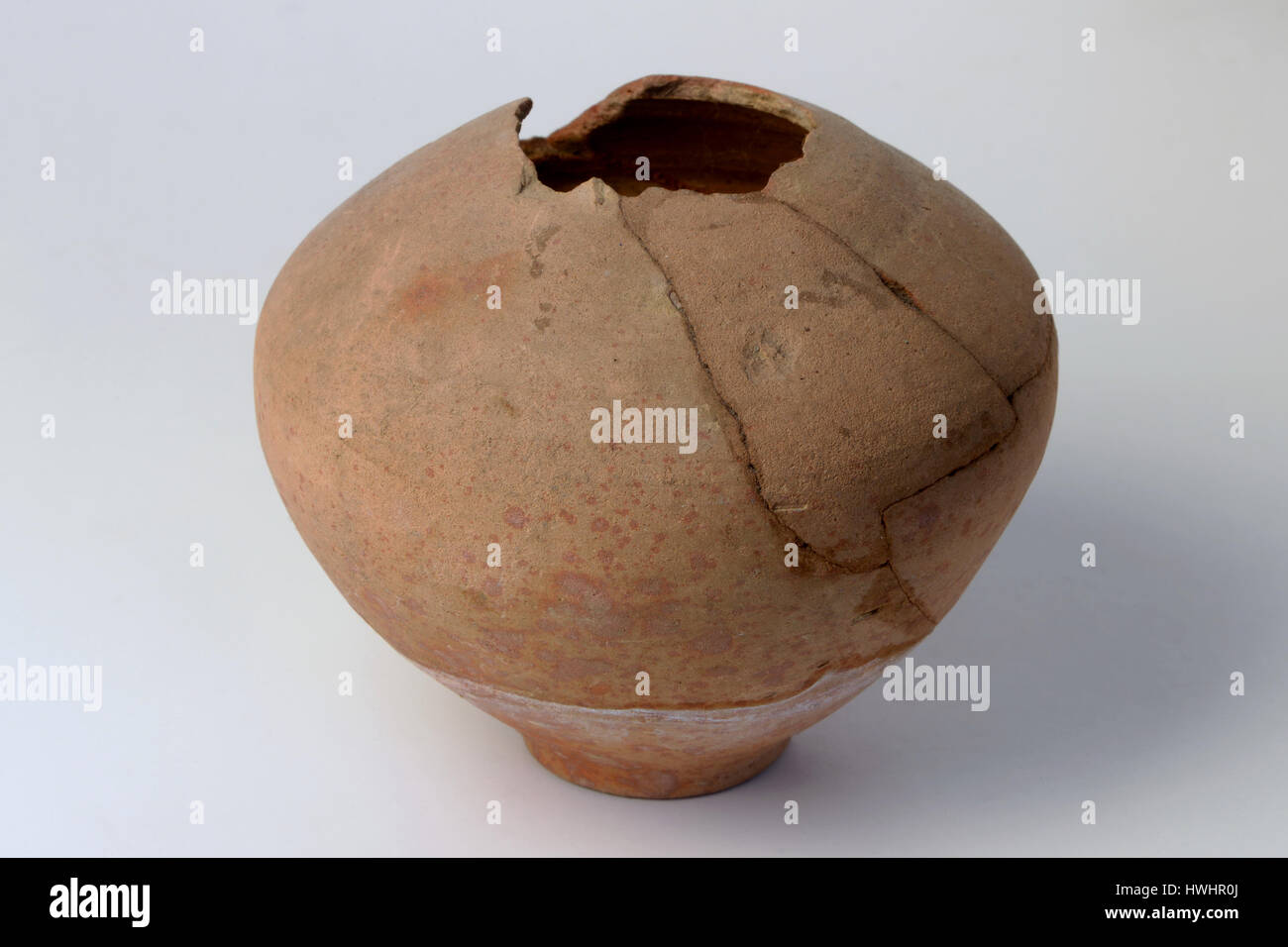 Roman pot with rodent footprint Stock Photo - Alamy