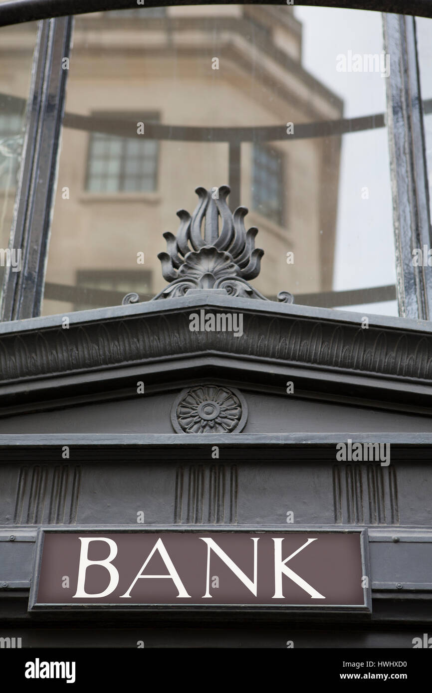 Old currency building hi-res stock photography and images - Alamy