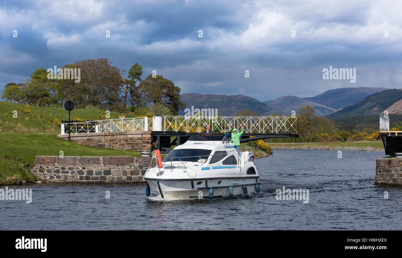 Motor Cruiser passing Moy Swing bridge, Caledonian Canal, Highlands ...