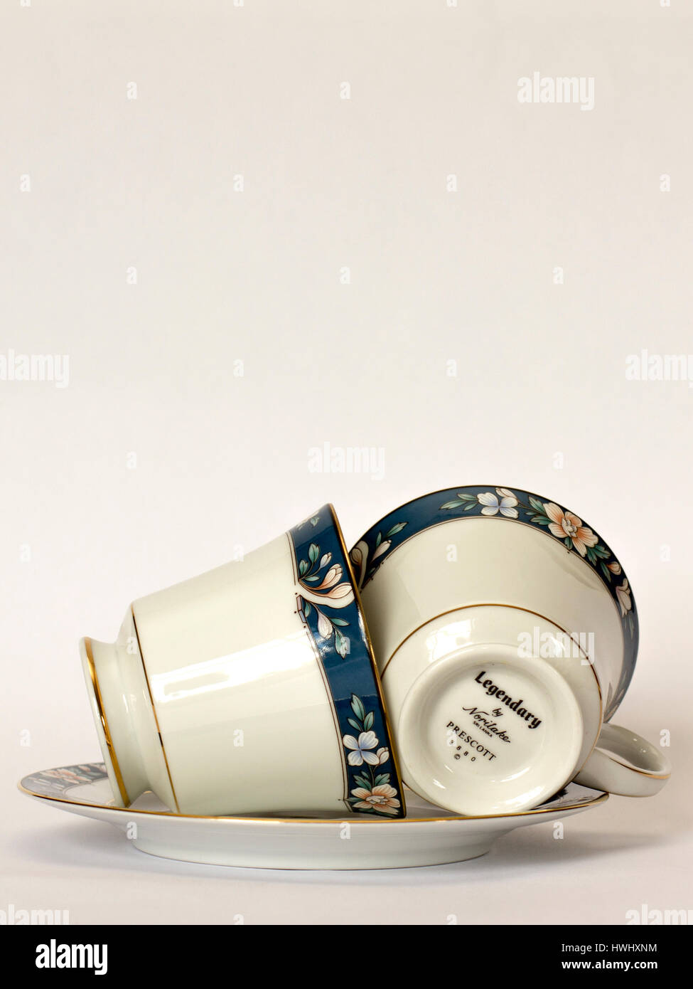 Plain tea cup hi-res stock photography and images - Alamy