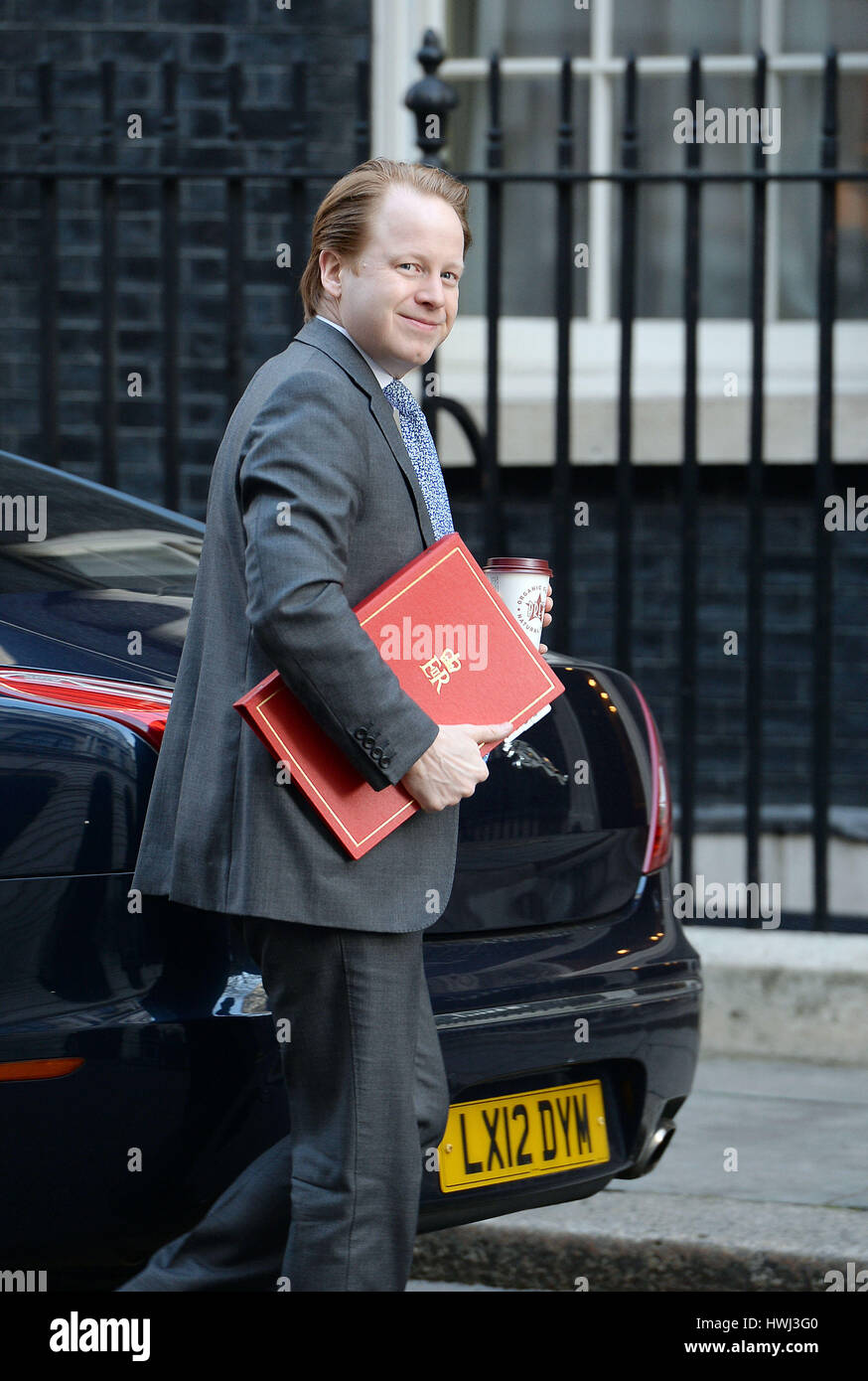 Minister for the Cabinet Office Ben Gummer arriving at 10 Downing ...
