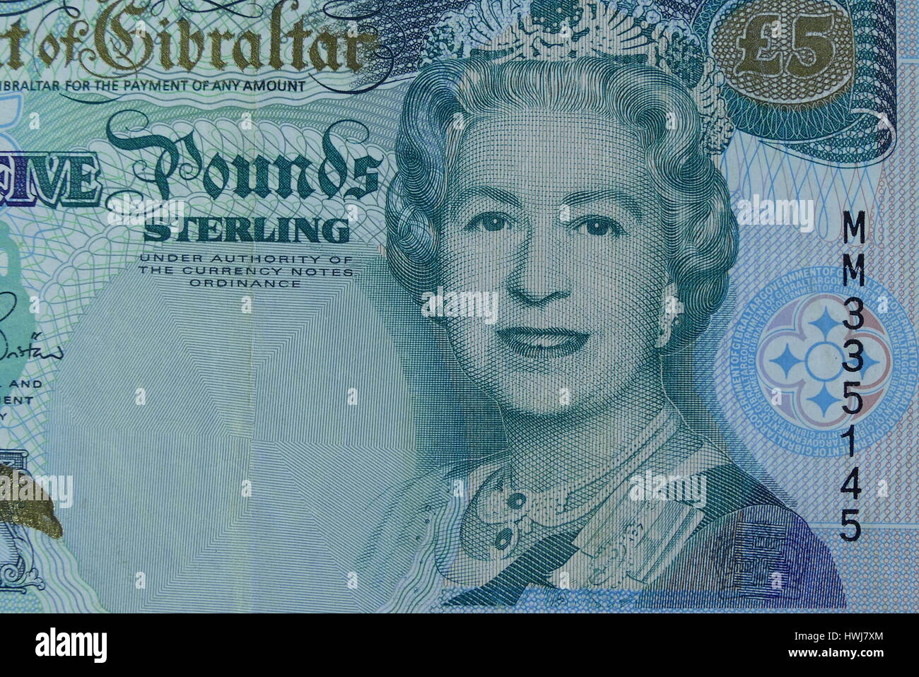 Queen elizabeth on banknote hi-res stock photography and images - Alamy