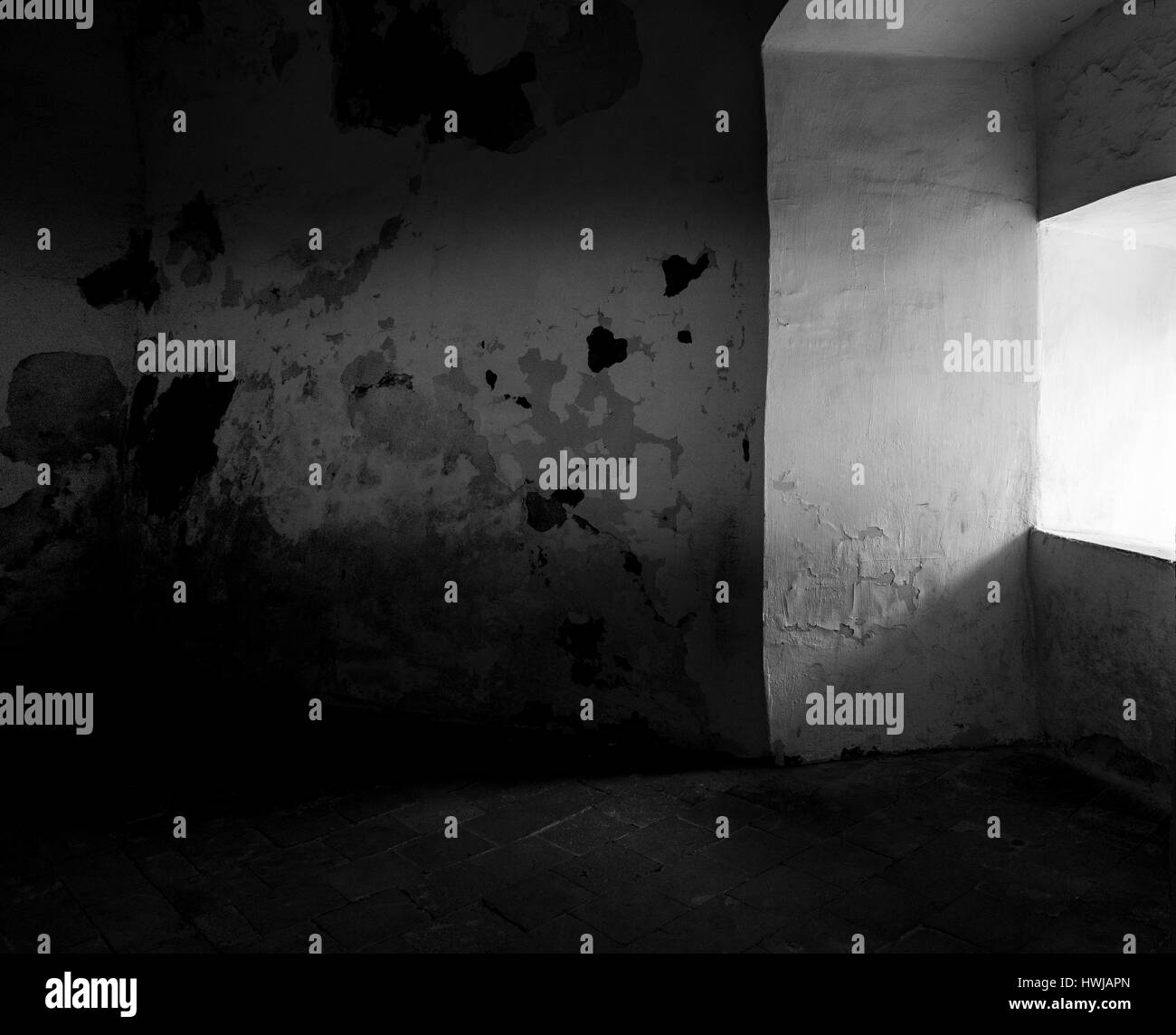Vintage window in the dark old room Stock Photo - Alamy