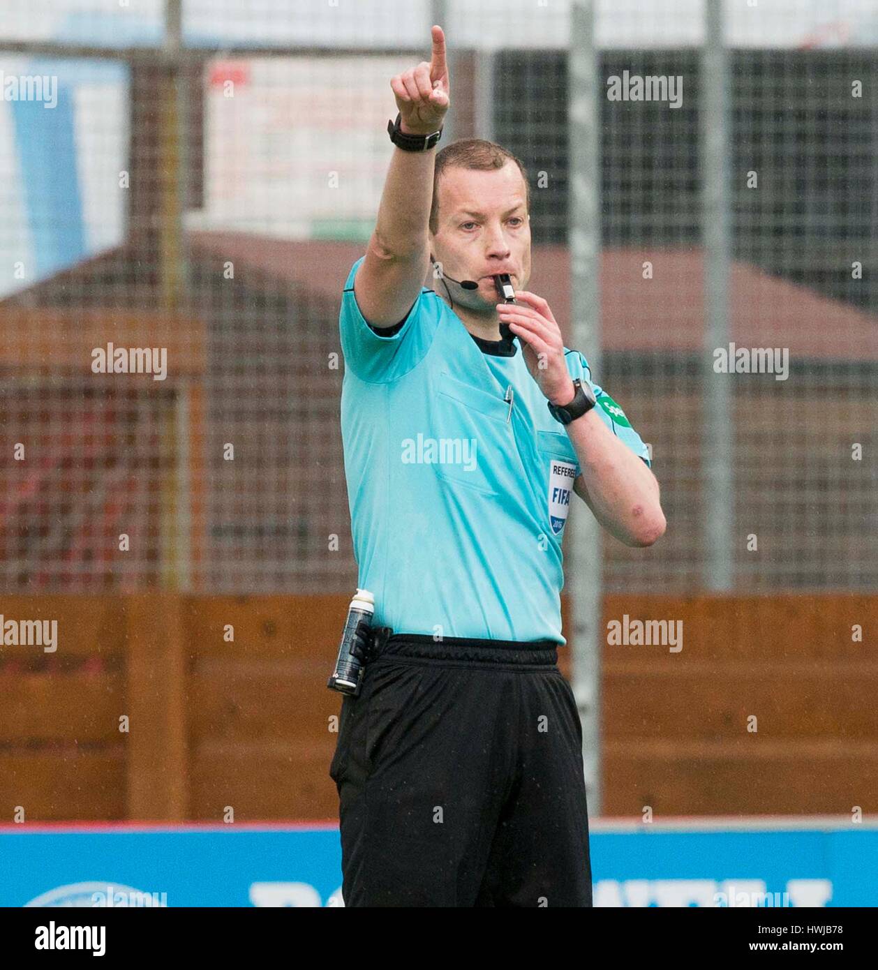 Hamilton referee hi-res stock photography and images - Alamy