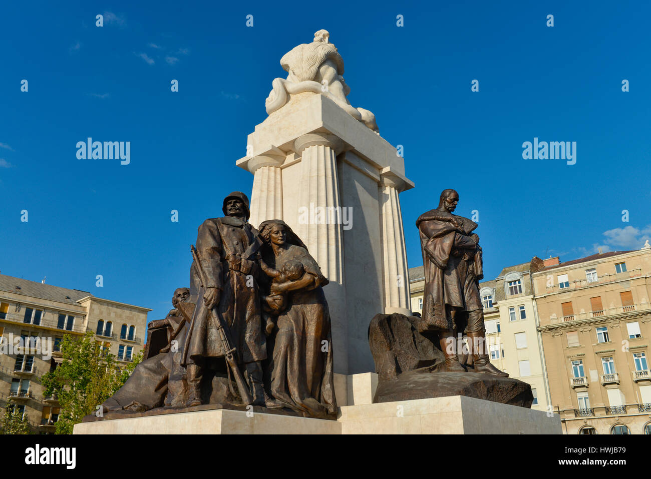 Monument to tisza istvan budapest hi-res stock photography and images ...