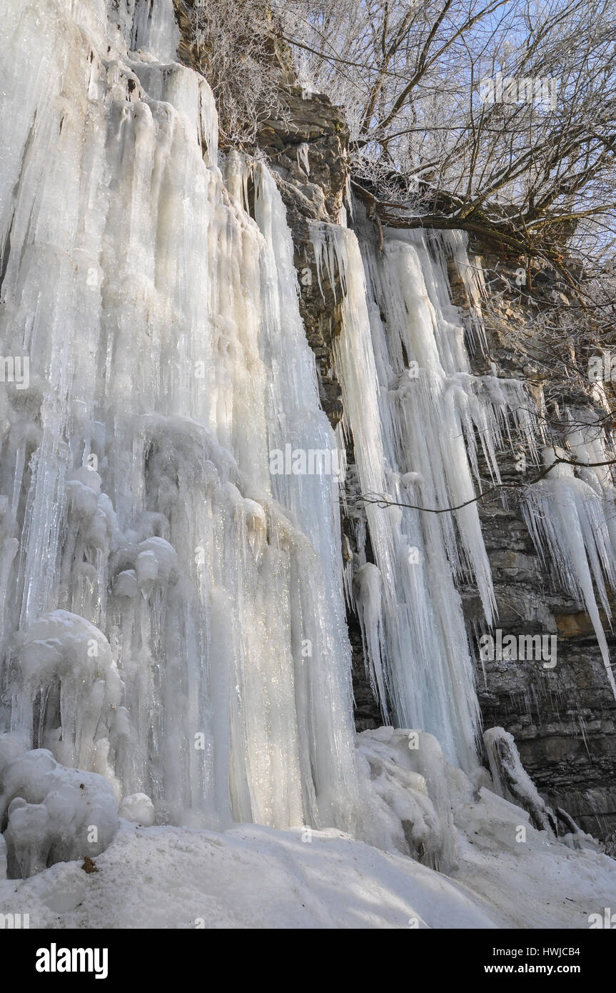 Icicle in stone quarry hi-res stock photography and images - Alamy