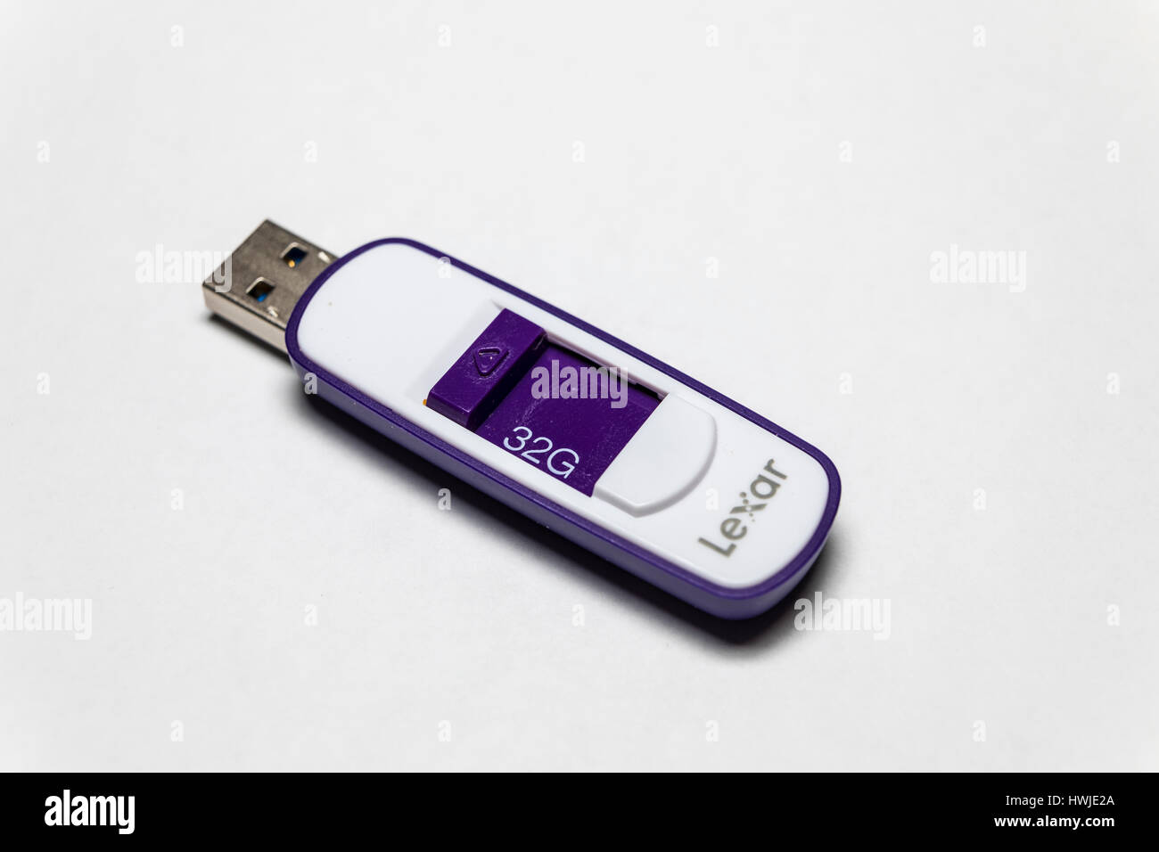 A Lexar 32 Gigabyte USB storage drive Stock Photo - Alamy