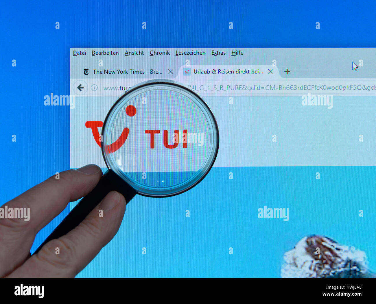 Tui screen hi-res stock photography and images - Alamy
