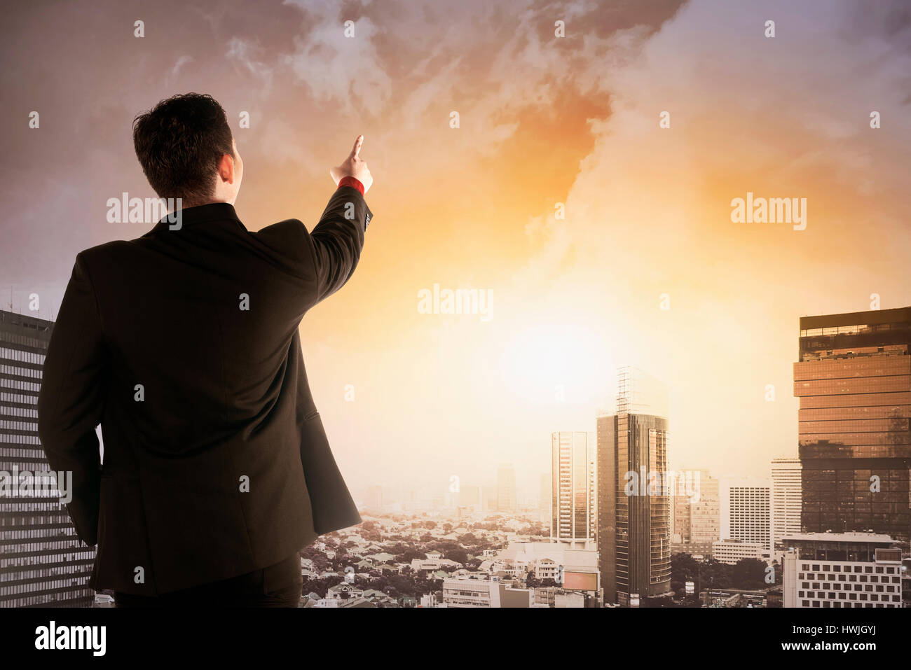 Man view from behind town hi-res stock photography and images - Alamy