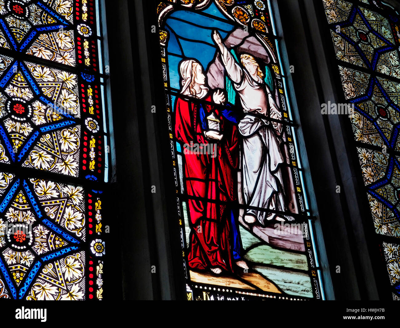 Stained glass windows in St Swithun-upon-Kingsgate church, Winchester ...