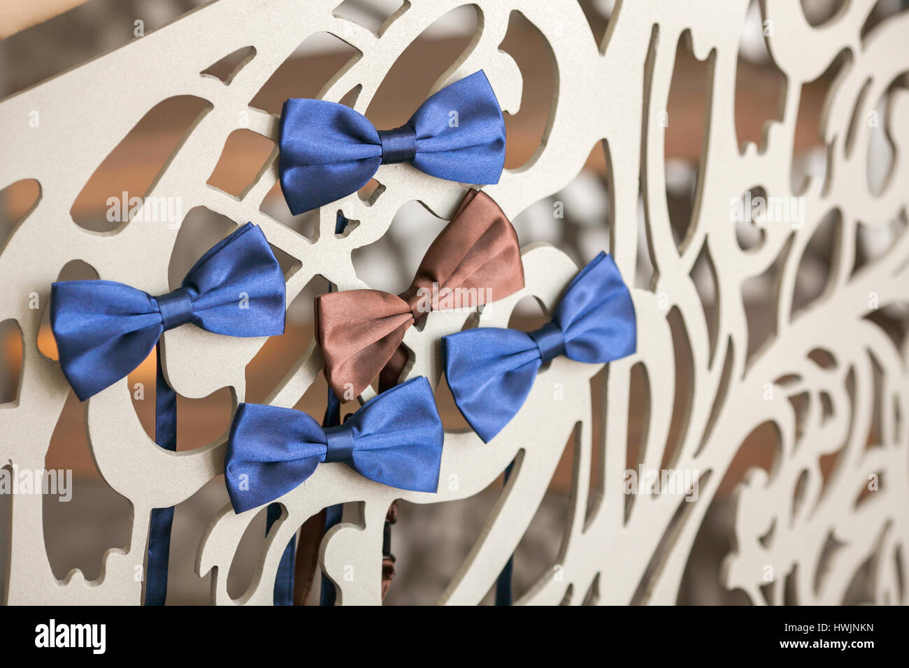 Beautiful wedding trellis decorated with bow-ties Stock Photo - Alamy