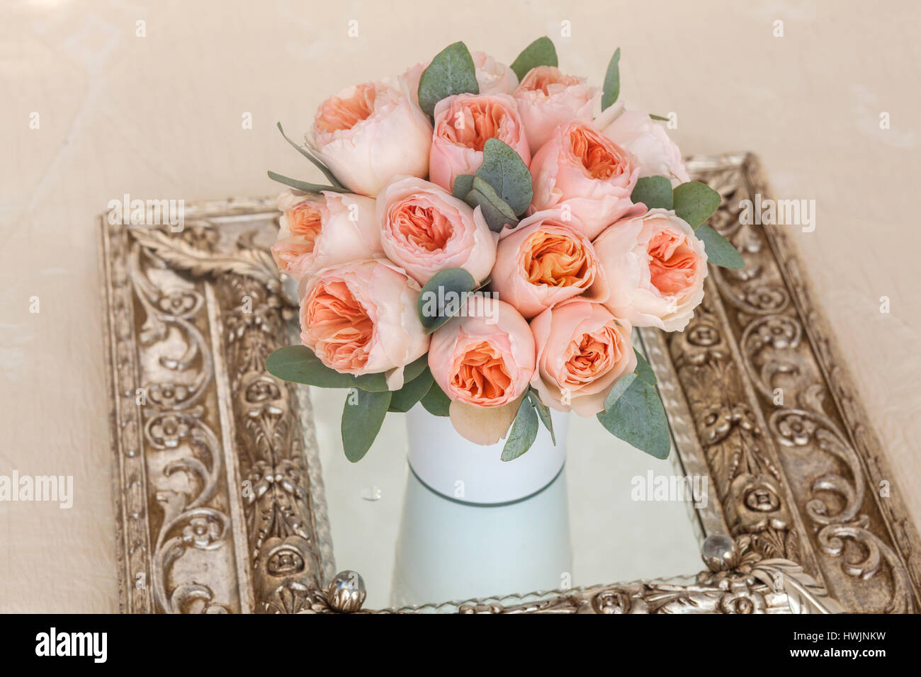 Wedding decorating bouquet of pink roses Stock Photo - Alamy