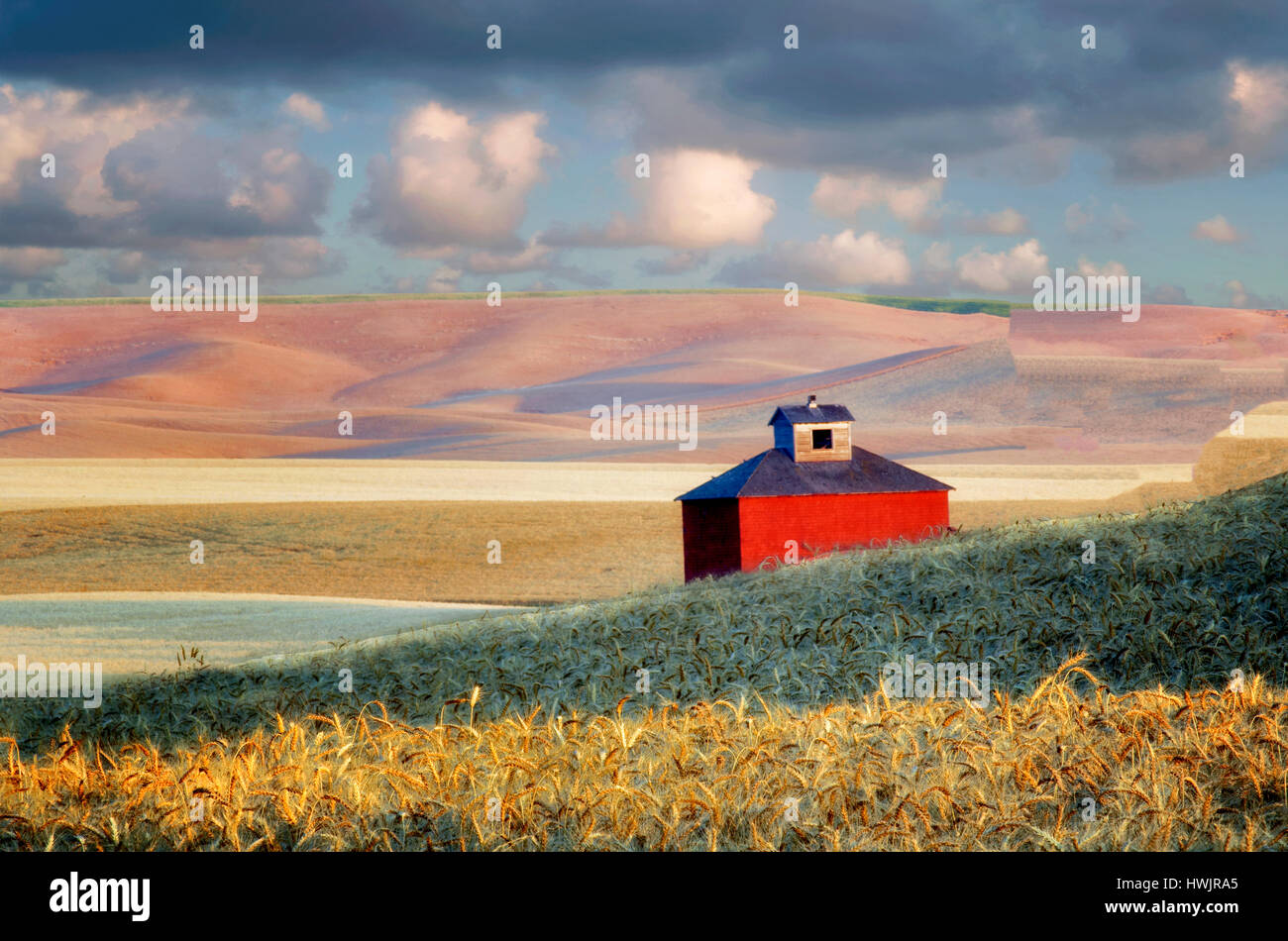 Palouse farms barns hi-res stock photography and images - Alamy