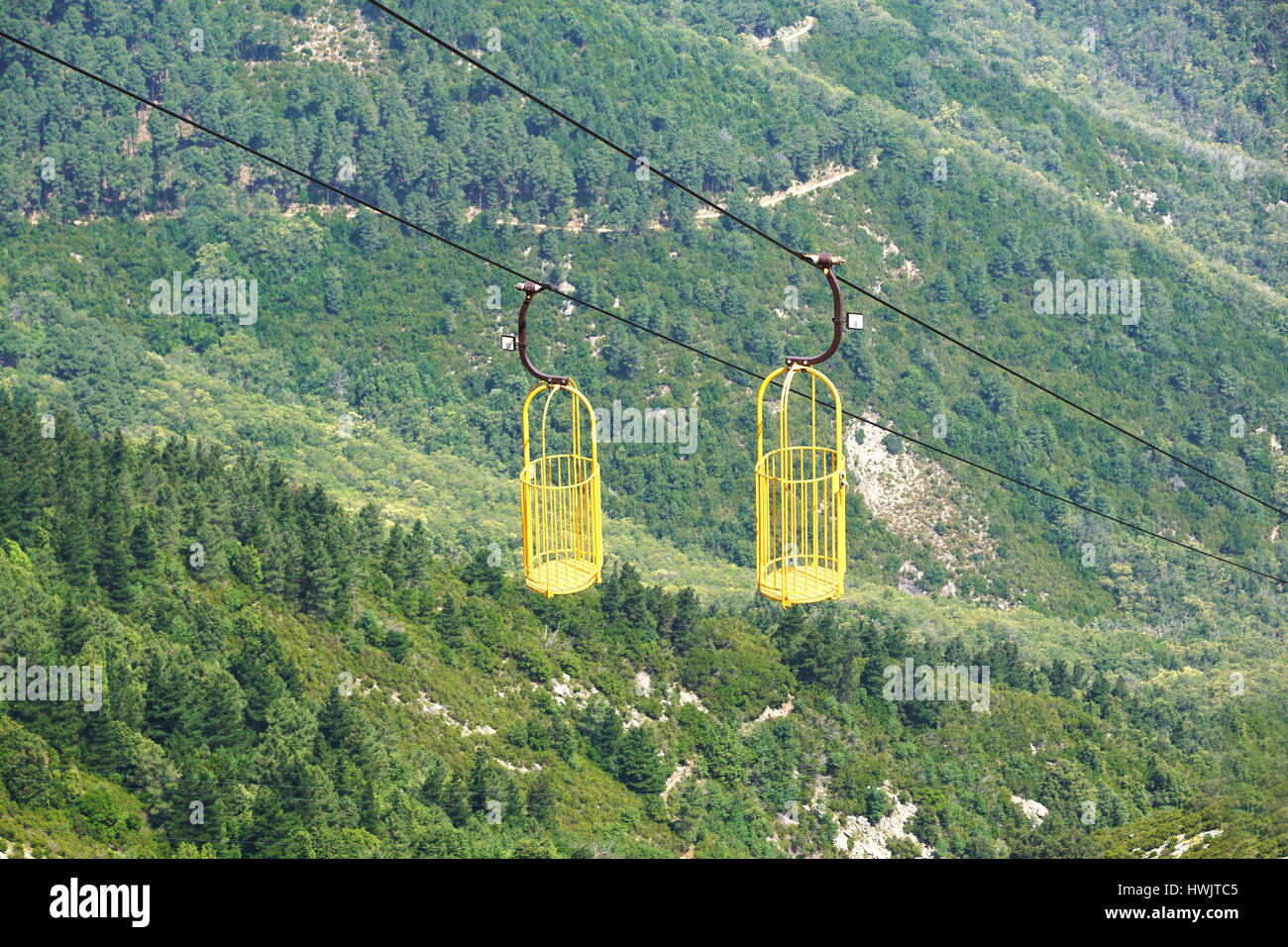 Ropeway cabin hi-res stock photography and images - Alamy