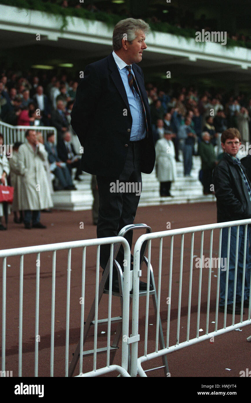 DAVID ELSWORTH RACE HORSE TRAINER 06 October 1993 Stock Photo - Alamy