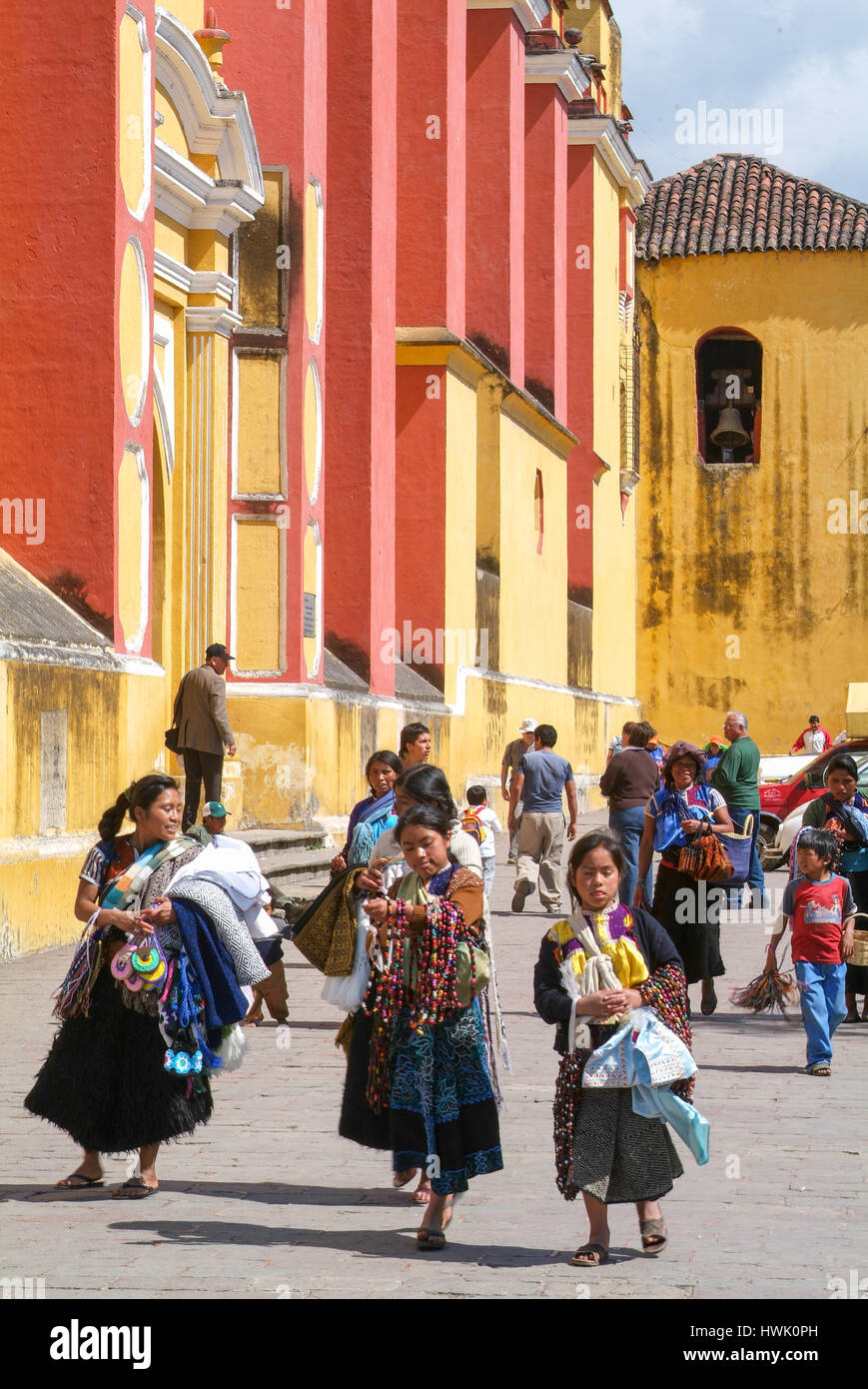Mayan indian mexico clothing hi-res stock photography and images - Alamy