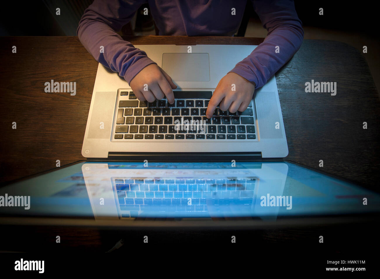 Lap top hi-res stock photography and images - Alamy