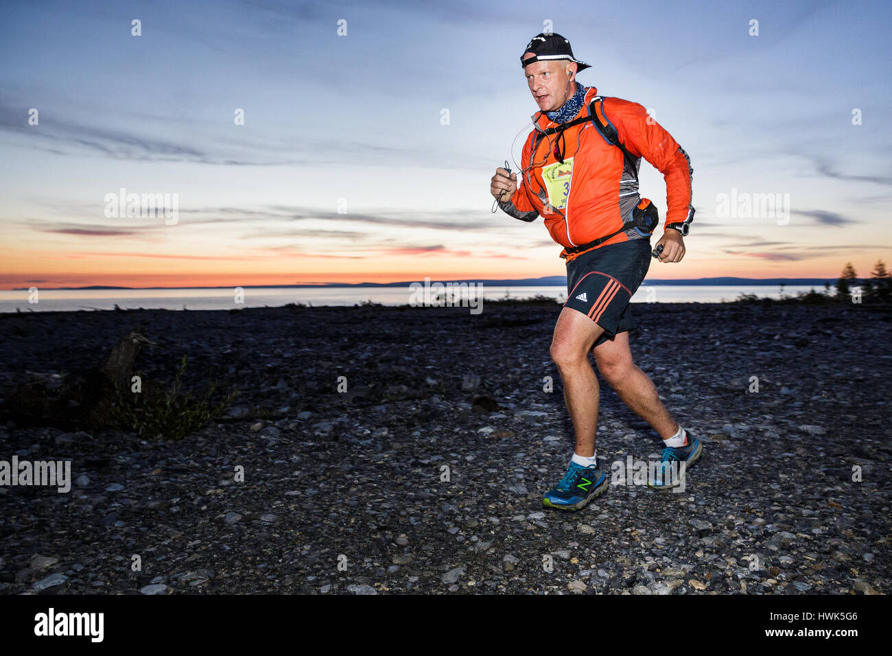 100 km runner hi-res stock photography and images - Alamy