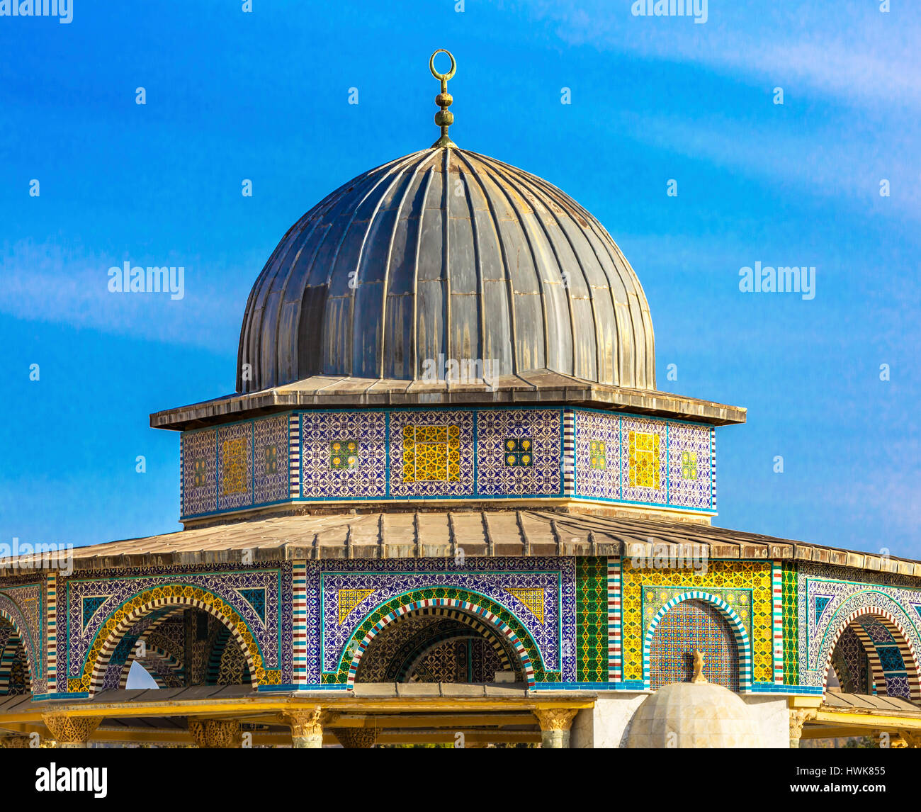 Small islamic temple hi-res stock photography and images - Alamy