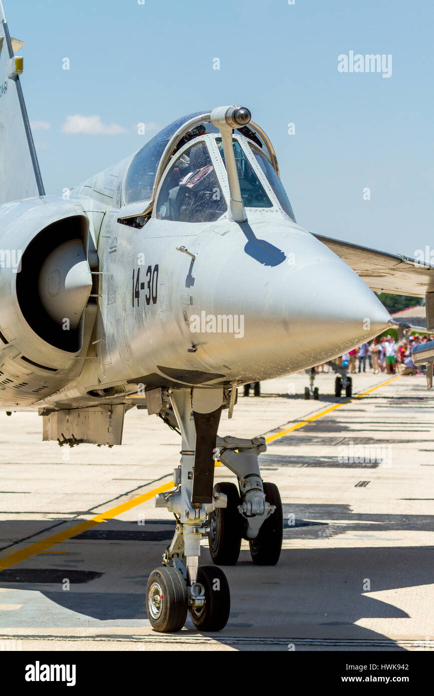 Dassault mirage f1 hi-res stock photography and images - Alamy