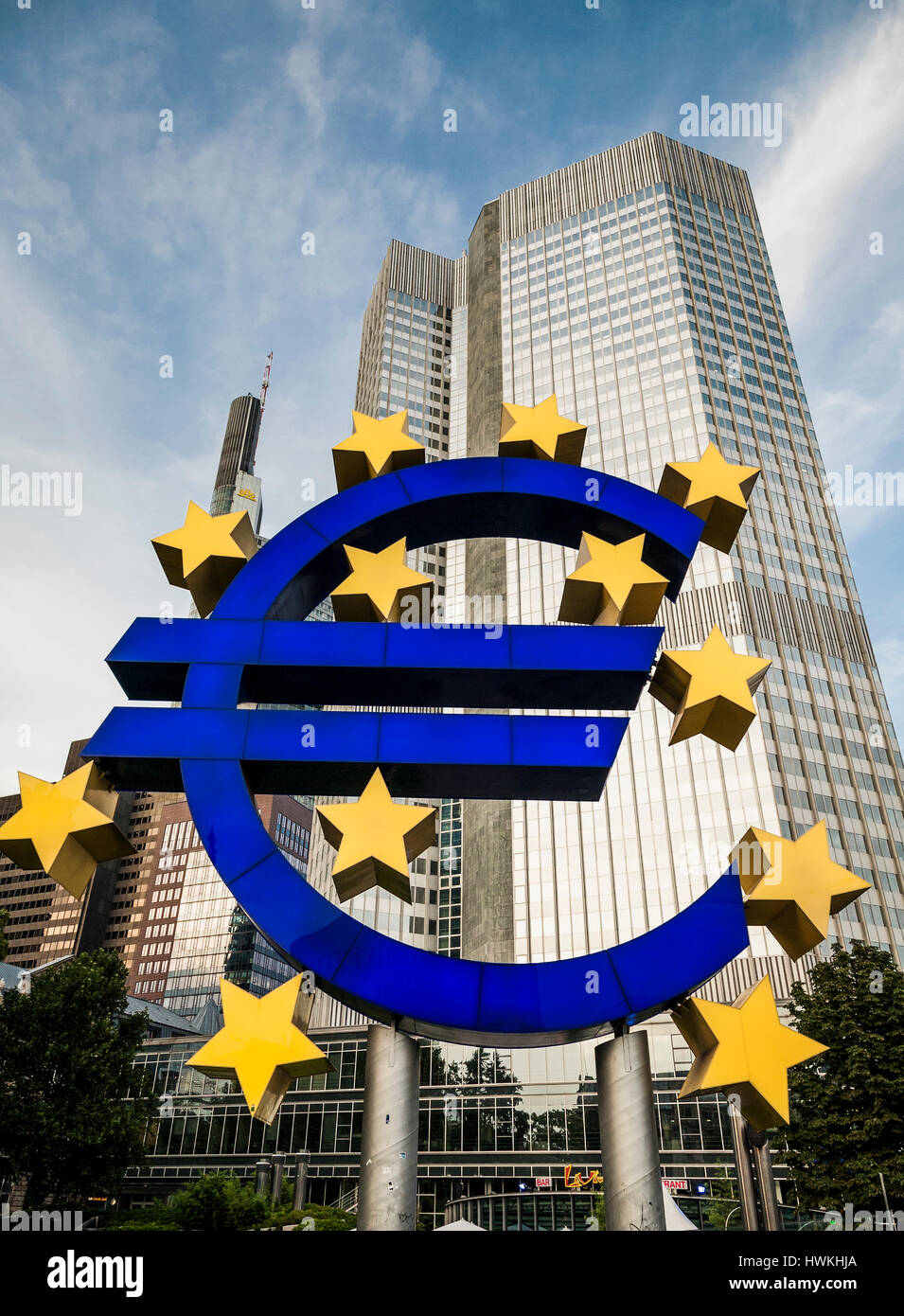 Massive Euro Symbol Sculpture Frankfurt Germany Stock Photo - Alamy