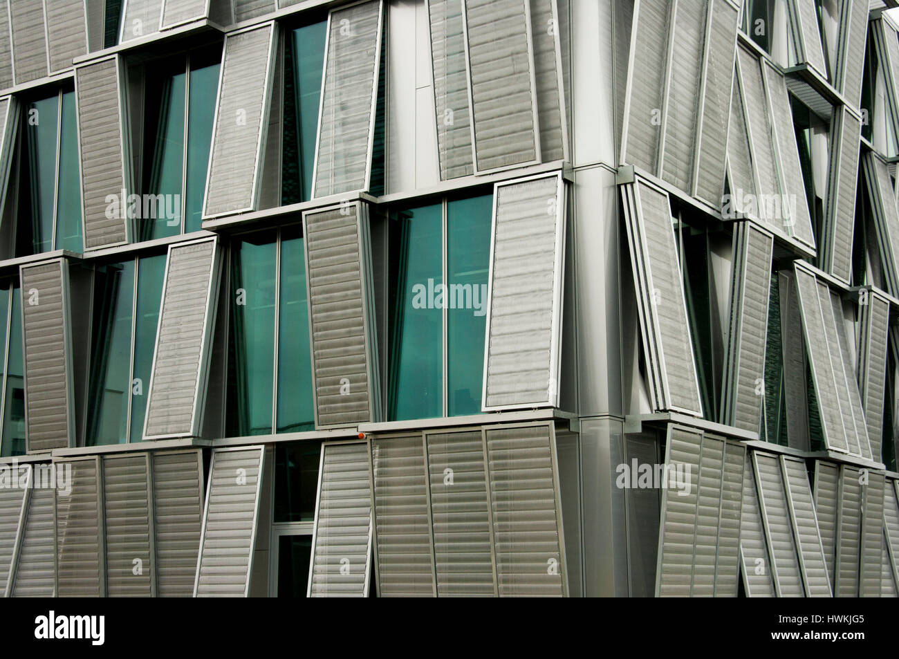 Asymmetric building hi-res stock photography and images - Alamy