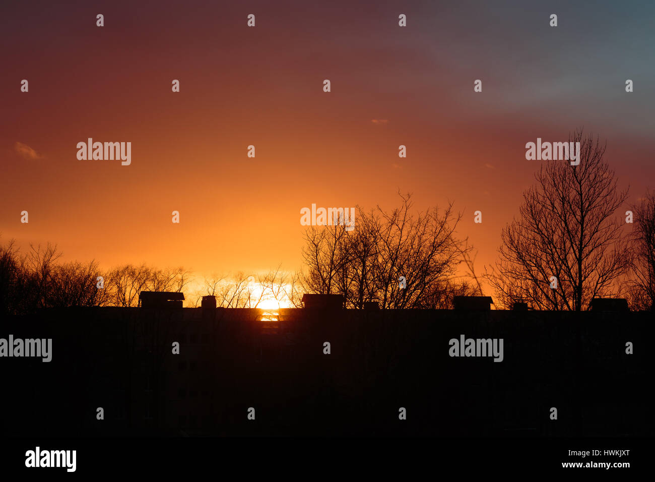 Red sunset colors on building hi-res stock photography and images - Alamy