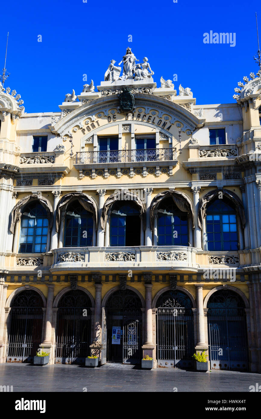 Old customs house barcelona hi-res stock photography and images - Alamy