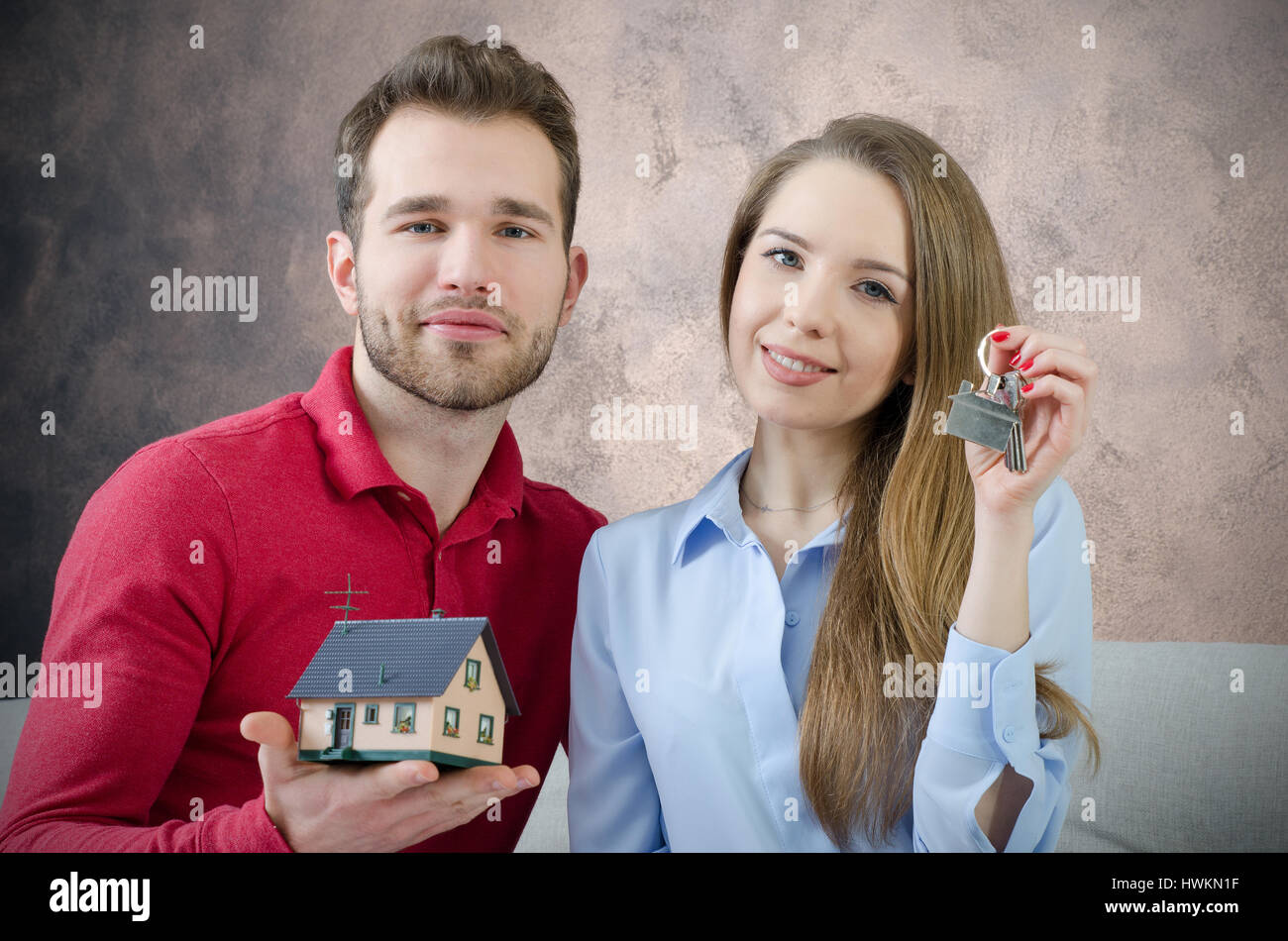 Person holding keys house hi-res stock photography and images - Alamy