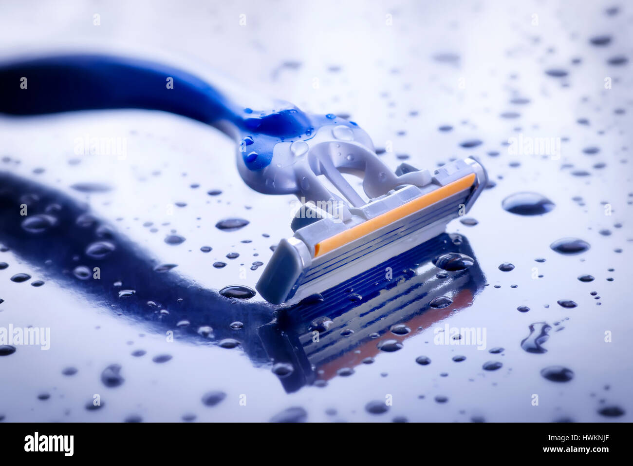 Wet razor hi-res stock photography and images - Alamy