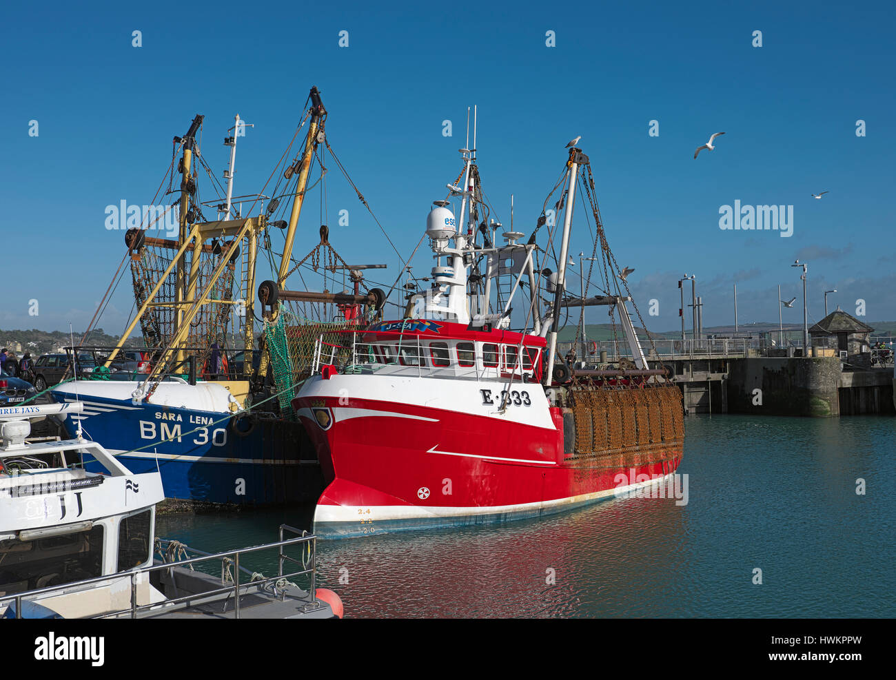 Fishing boats in Padstow Harbour Stock Photo - Alamy