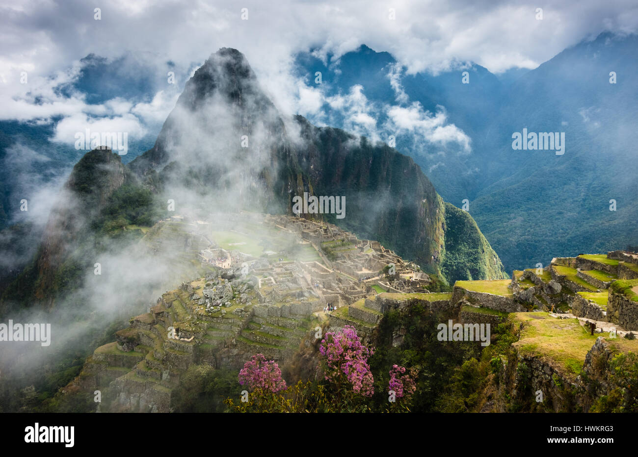 Machu picchu mountain top hi-res stock photography and images - Alamy