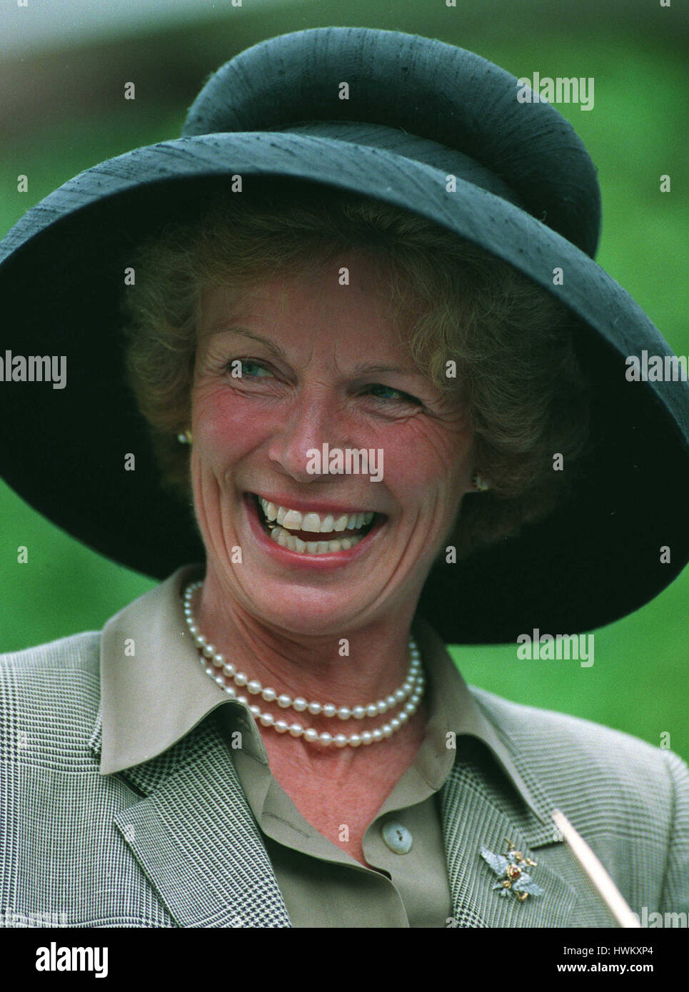 ELIZABETH PYBUS-WIFE OF CHAIR MAN HOME OWNERS FRIENDLY SOC. 10 June ...