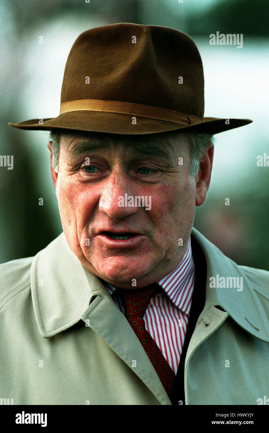 GORDON RICHARDS RACE HORSE TRAINER 29 March 1994 Stock Photo - Alamy