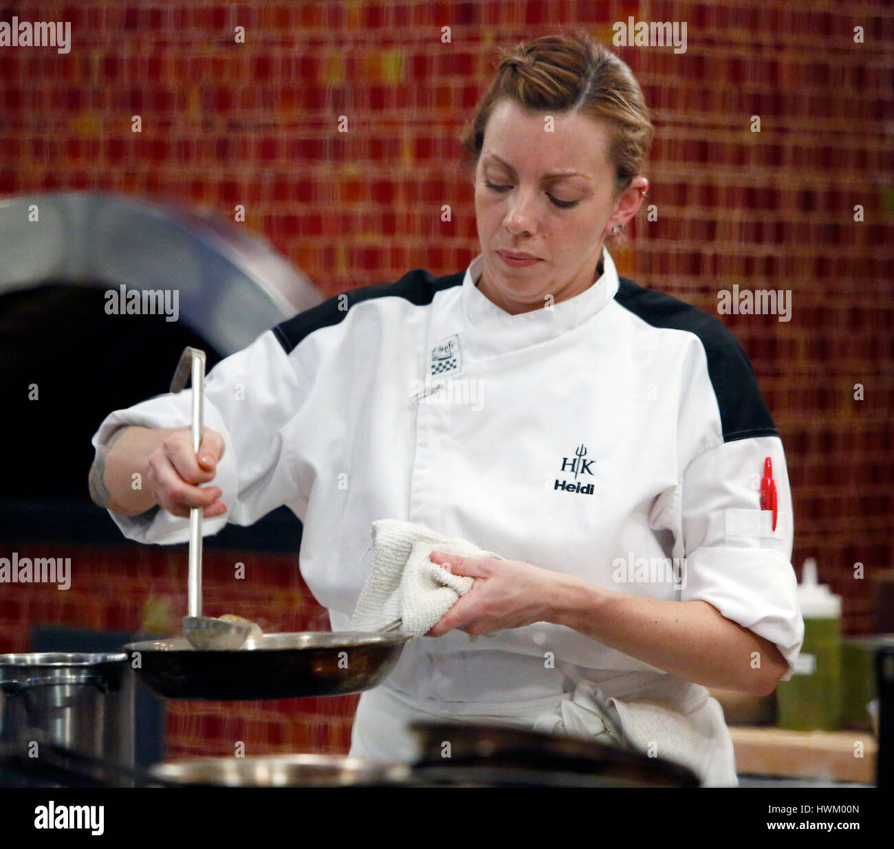 HELL'S KITCHEN, contestant Heidi Parent, 'Tequila Shots?', (Season 16 ...