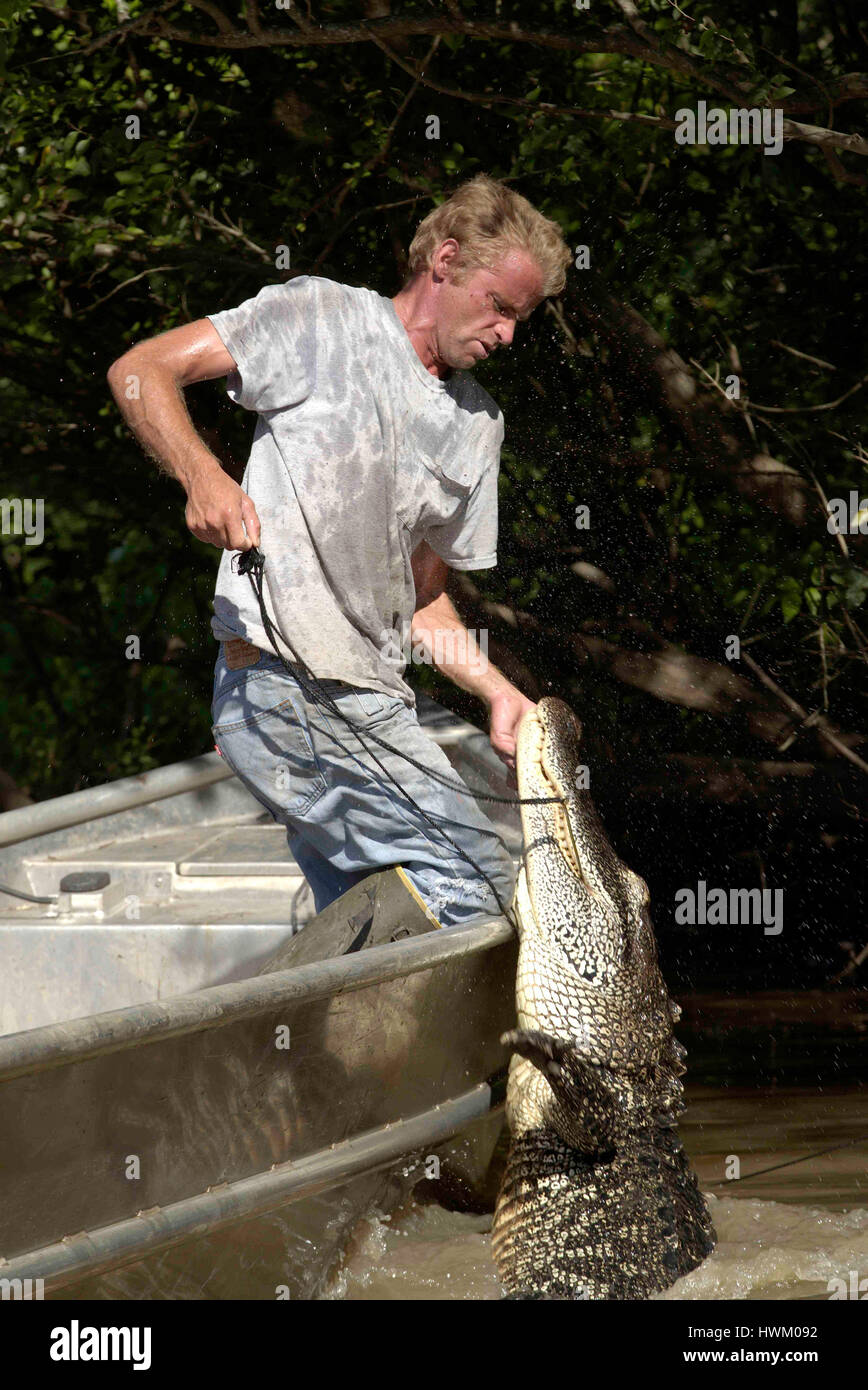 SWAMP PEOPLE, Willie Edwards, (Season 8, 2017). photo: Alfonso ...