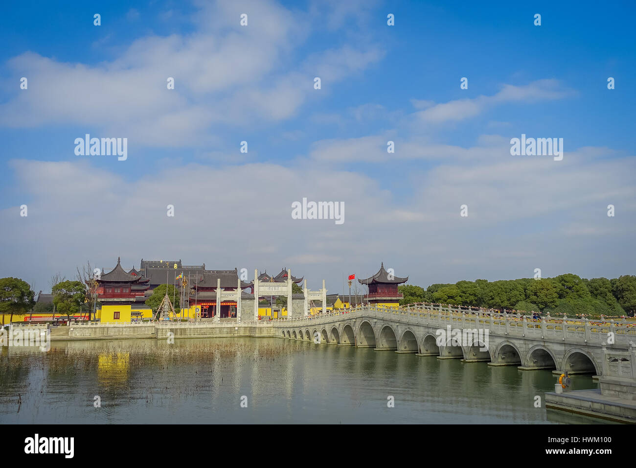 CHONGYUANG TEMPLE, CHINA: Walking around Chongyuang temple complex ...