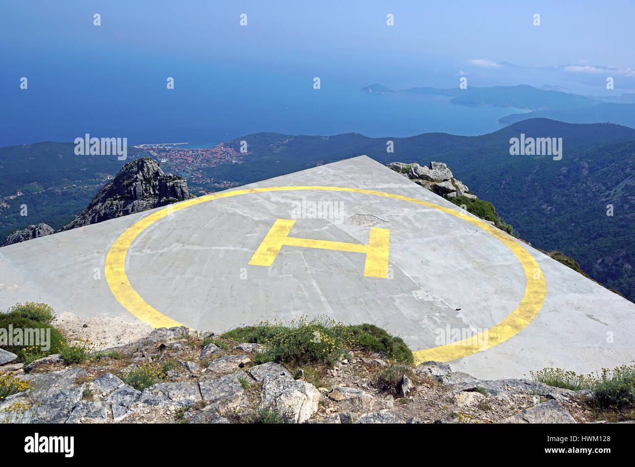 Rescue helipad view hi-res stock photography and images - Alamy