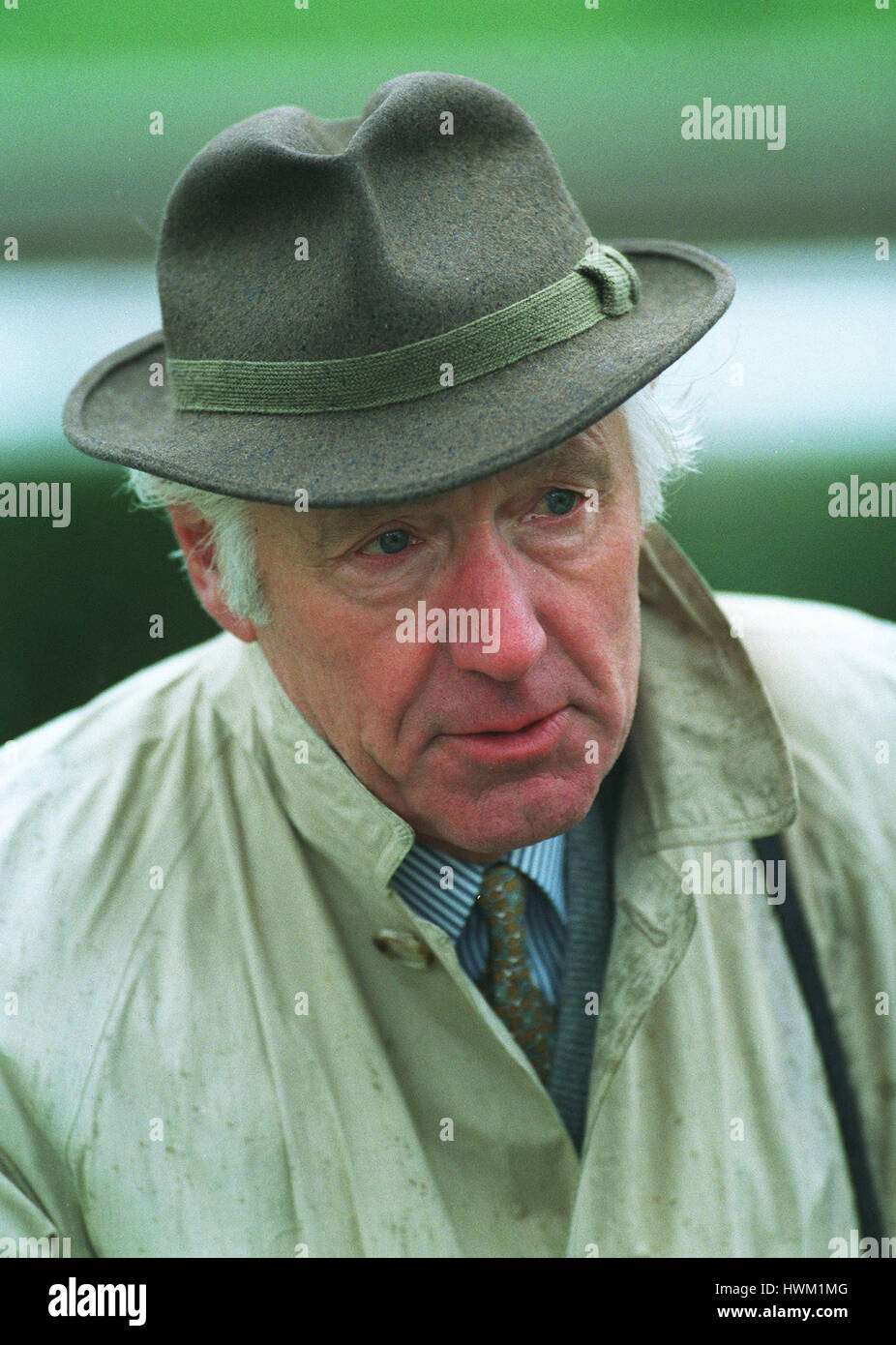 GEOFF WRAGG RACE HORSE TRAINER 27 April 1995 Stock Photo - Alamy
