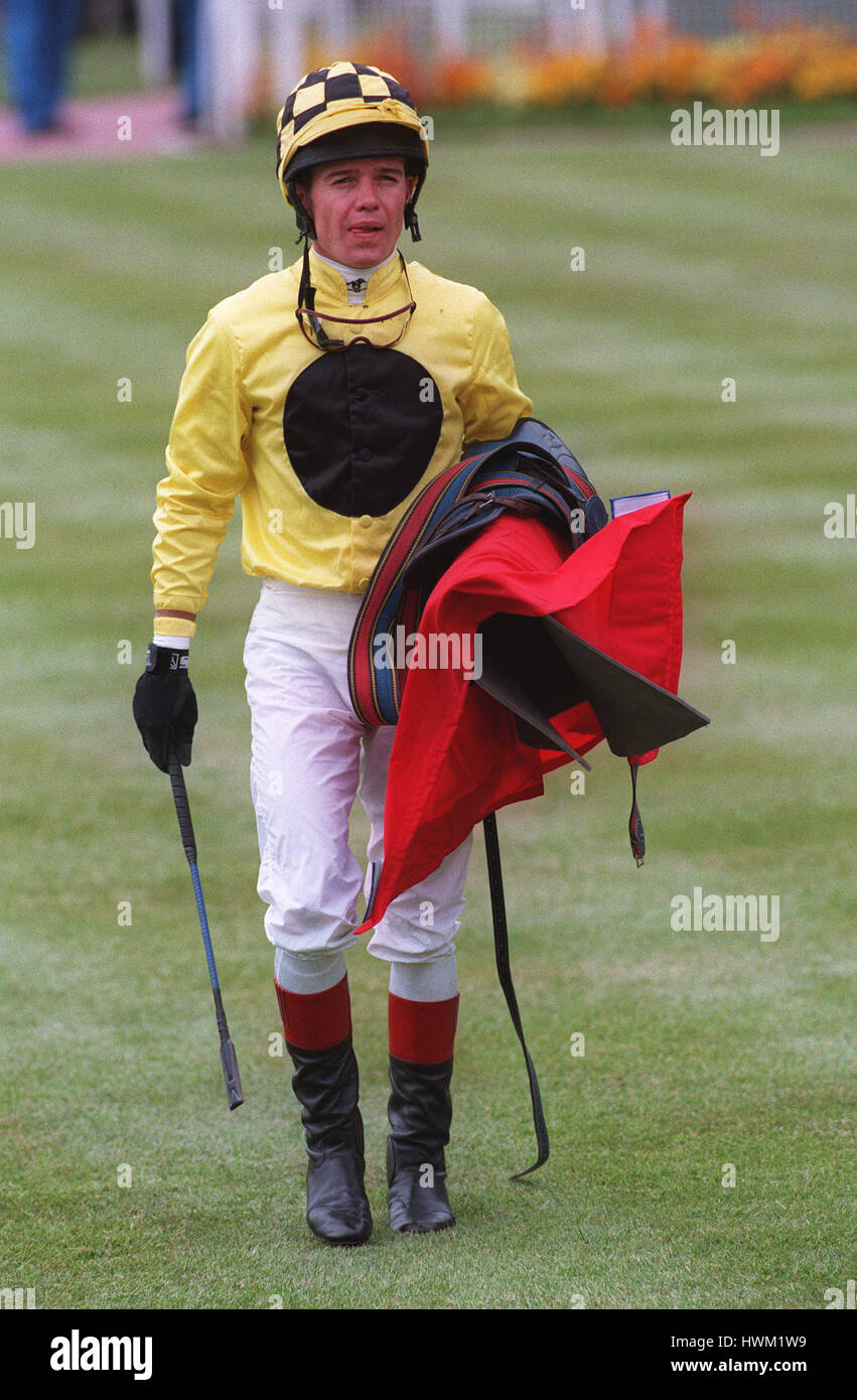 JASON WEAVER JOCKEY 19 May 1995 Stock Photo - Alamy