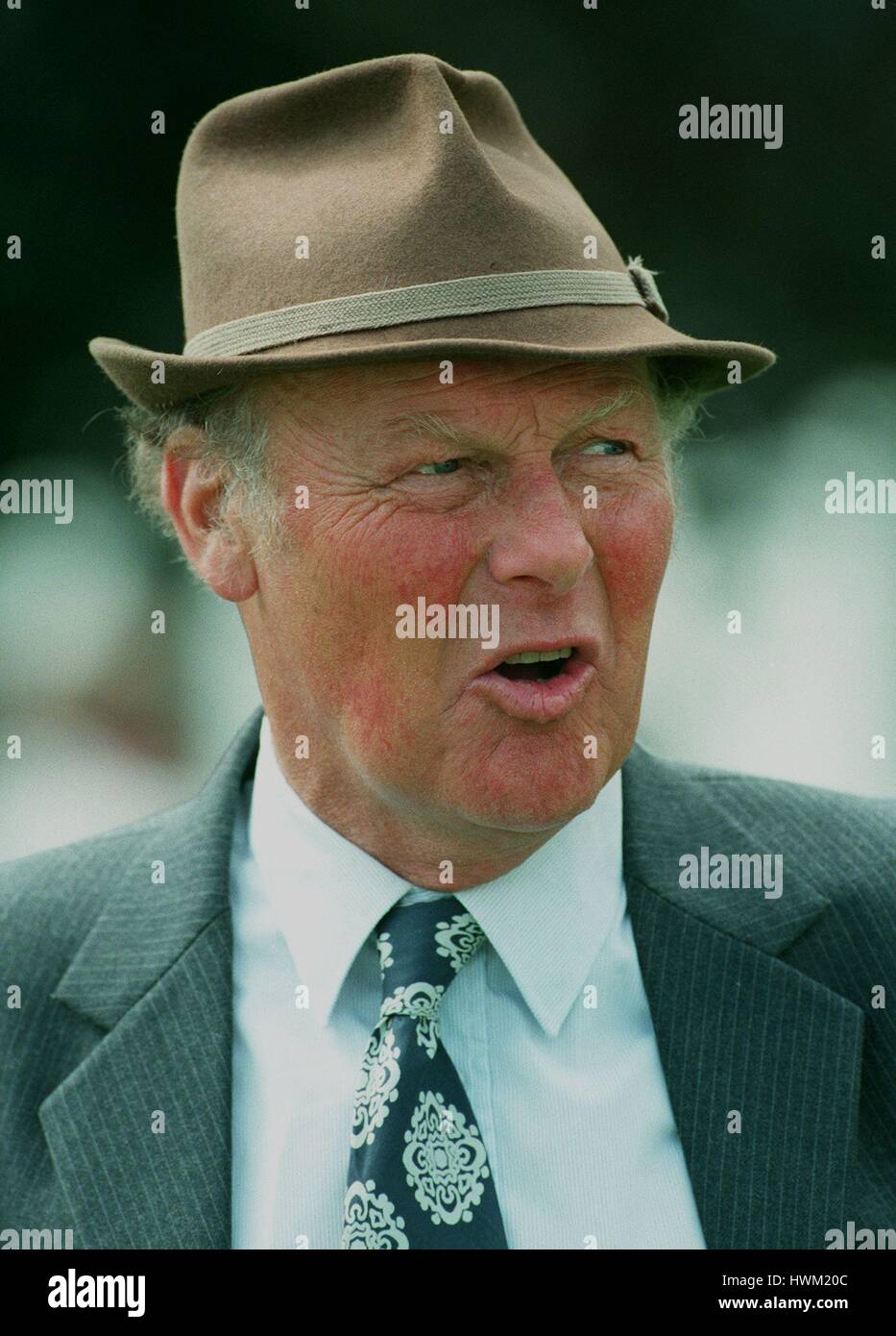 PETER CALVER RACE HORSE TRAINER 31 May 1995 Stock Photo - Alamy