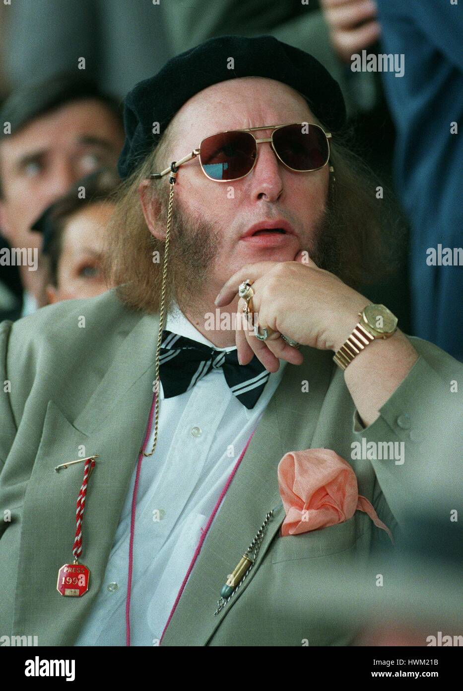 JOHN MCCRIRICK CHANNEL 4 RACING PUNDIT 06 June 1995 Stock Photo - Alamy