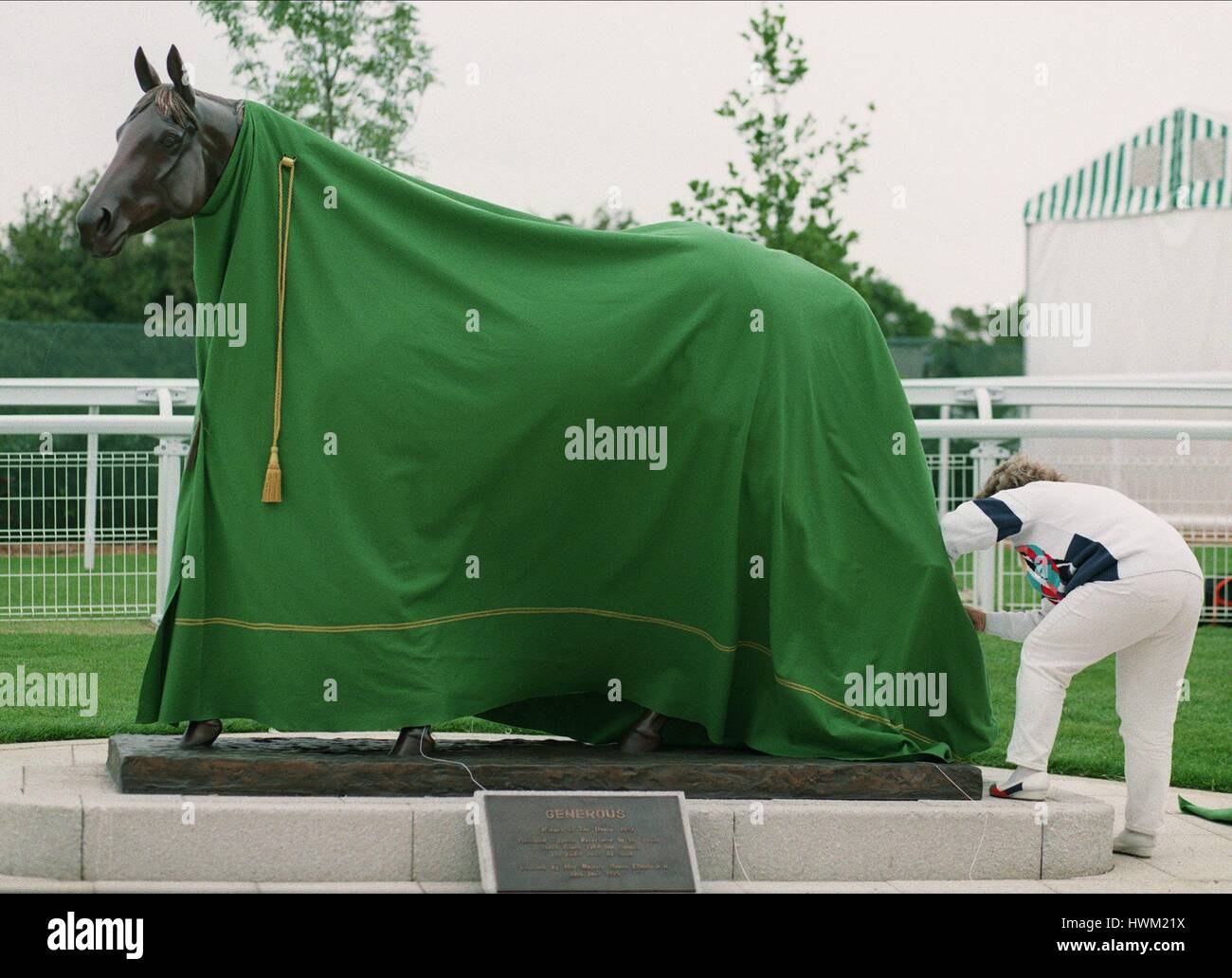 Generous horse hi-res stock photography and images - Alamy