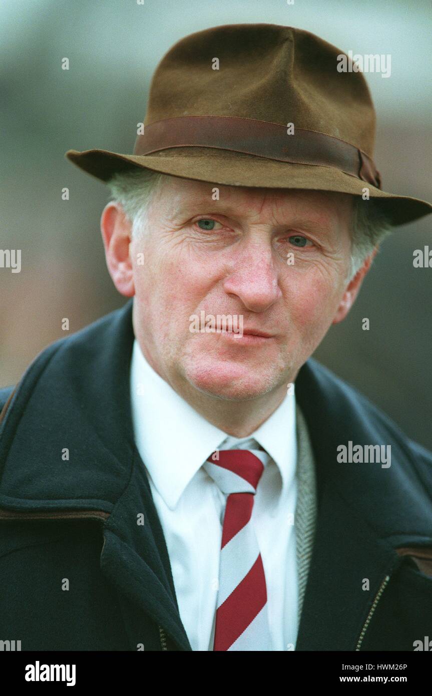 MARTIN PIPE RACE HORSE TRAINER 12 July 1995 Stock Photo - Alamy