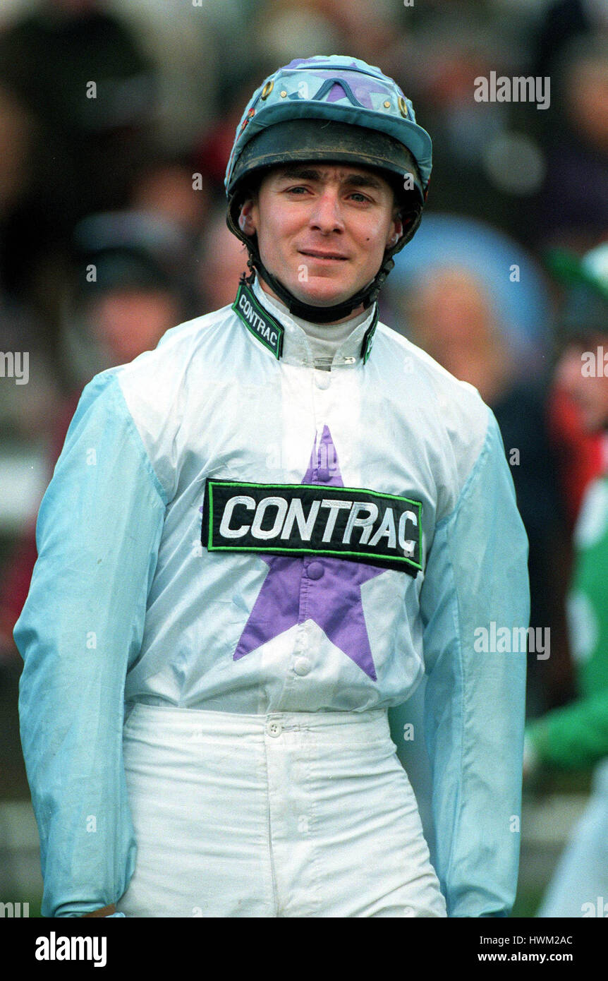 RICHARD GUEST JOCKEY 27 November 1995 Stock Photo - Alamy