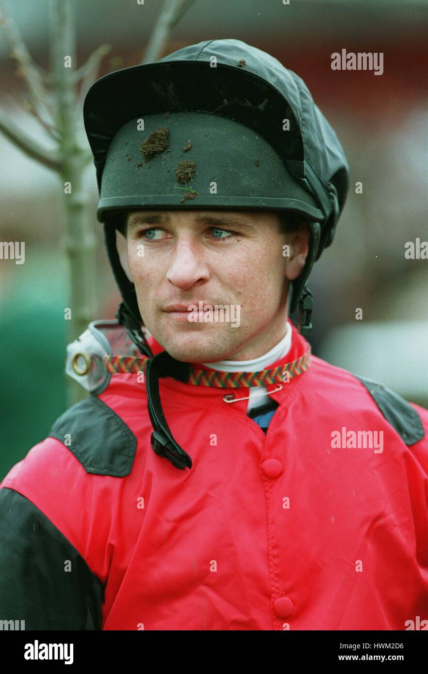 JONATHAN LOWER JOCKEY 28 November 1995 Stock Photo - Alamy