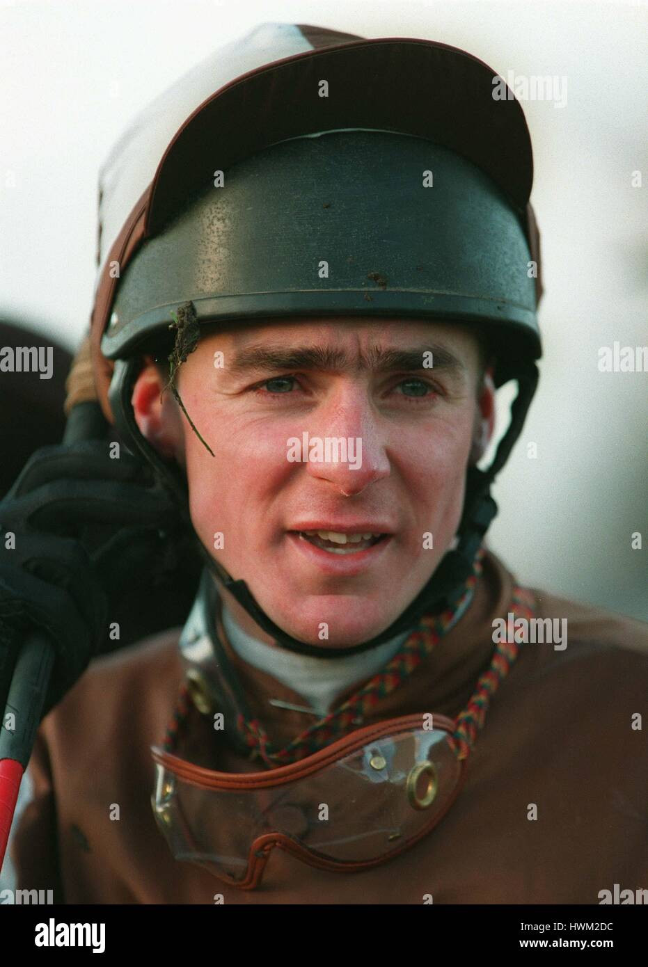 RICHARD GUEST JOCKEY 28 November 1995 Stock Photo - Alamy