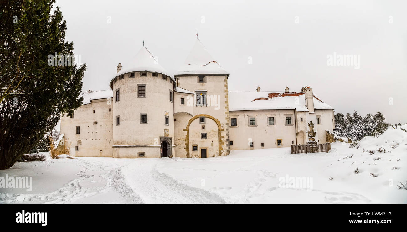 Varazdin Old Town and Castle Stock Photo - Alamy