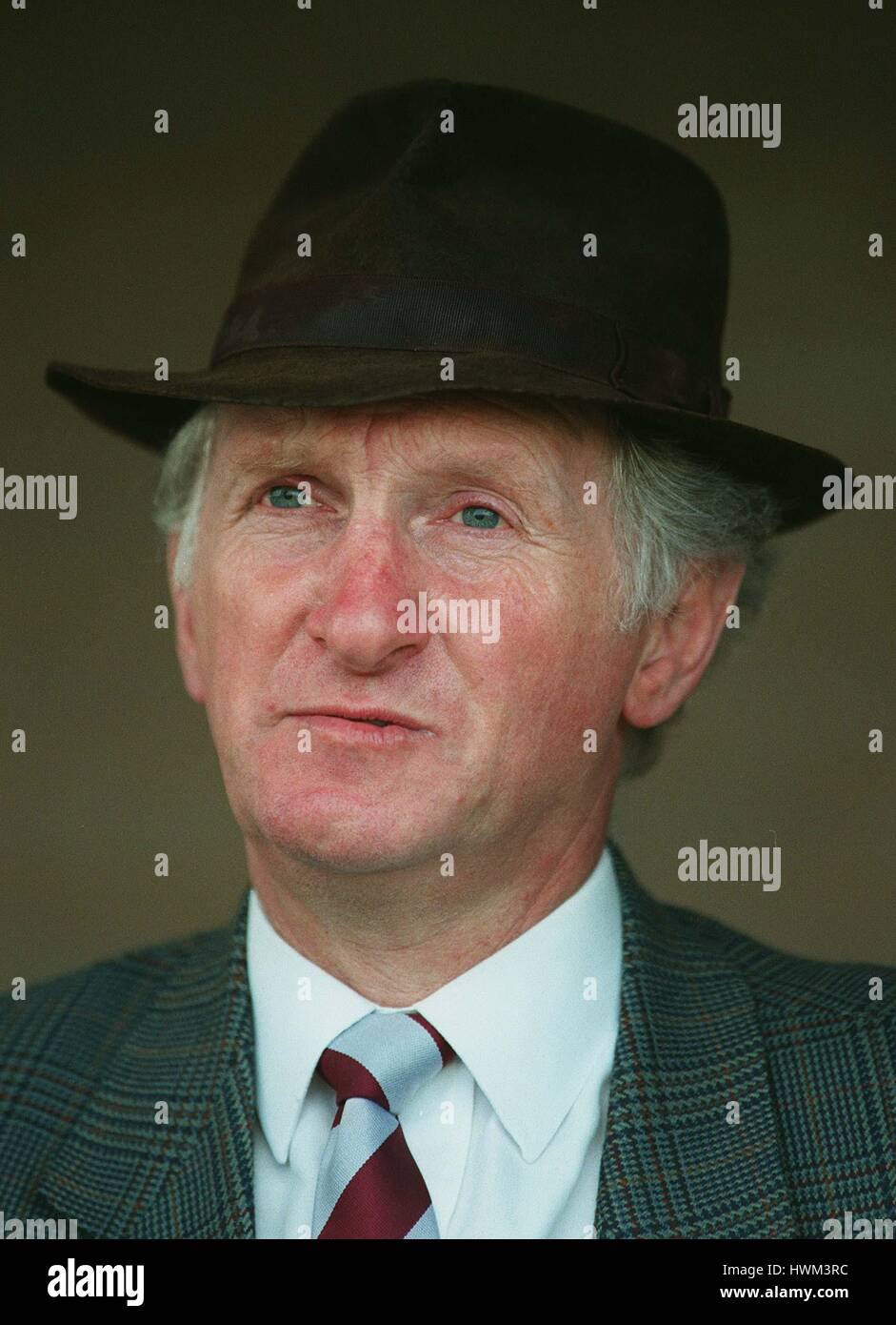 MARTIN PIPE RACE HORSE TRAINER 17 October 1996 Stock Photo - Alamy