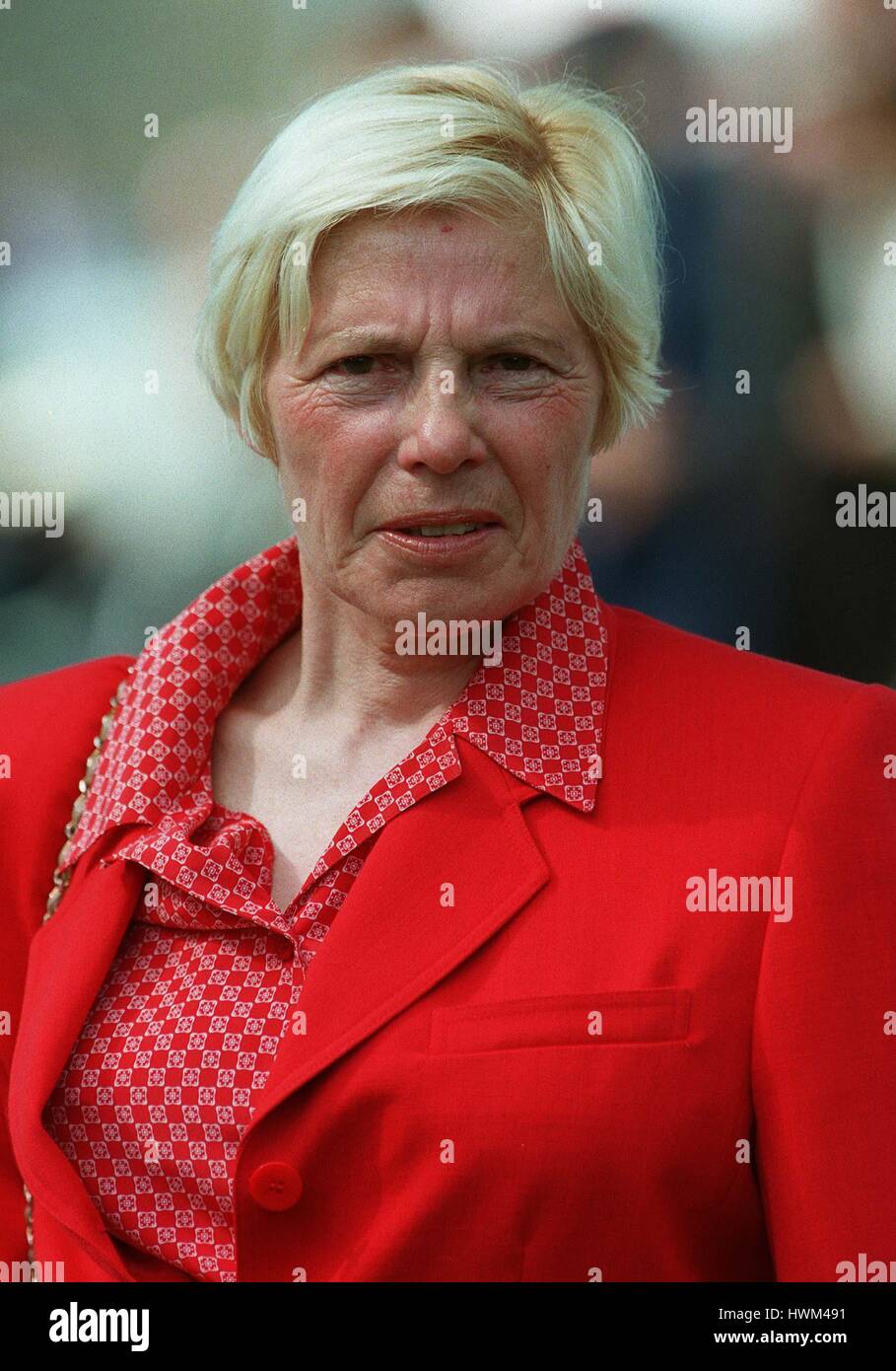 SARAH ELIZABETH HALL RACE HORSE TRAINER 17 May 1996 Stock Photo - Alamy